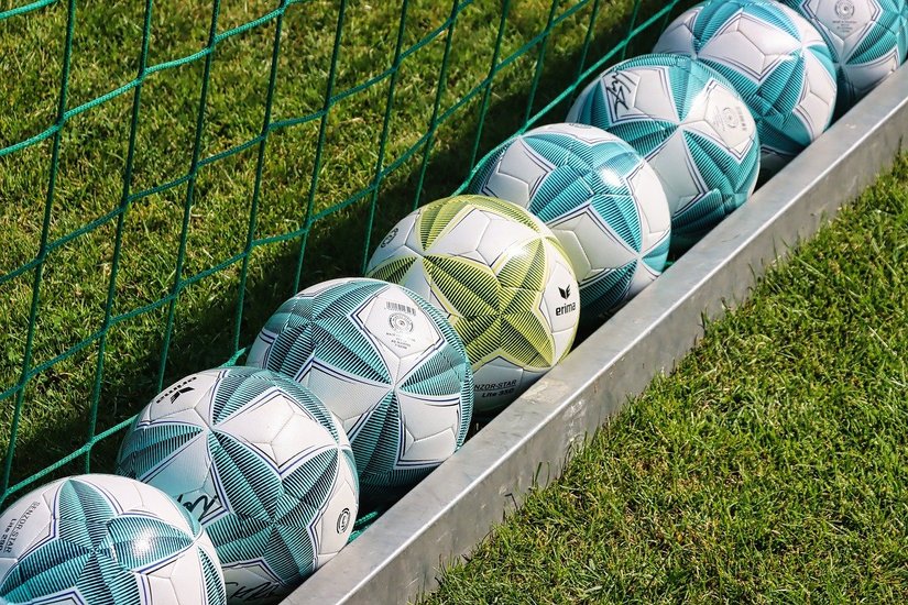 Cheltenham Town sign Scot Bennett and Harry Pell, Lewis Freestone moves ...